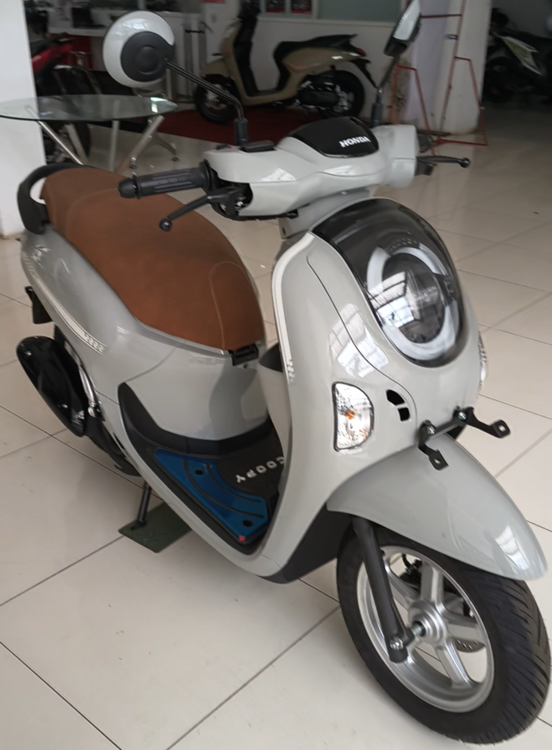 Makin Elegan dengan Warna Baru Stylish Grey, Scoopy 2026 - Anangcozz Blog